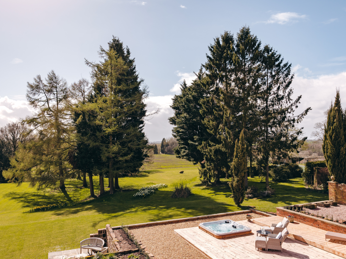 Exploring the outdoors at Ellerton Hall - Ellerton Hall | Hire a ...